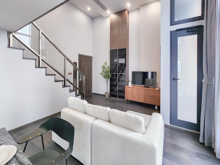 Siam Center -High Interior Space City View Condo - Dusit District