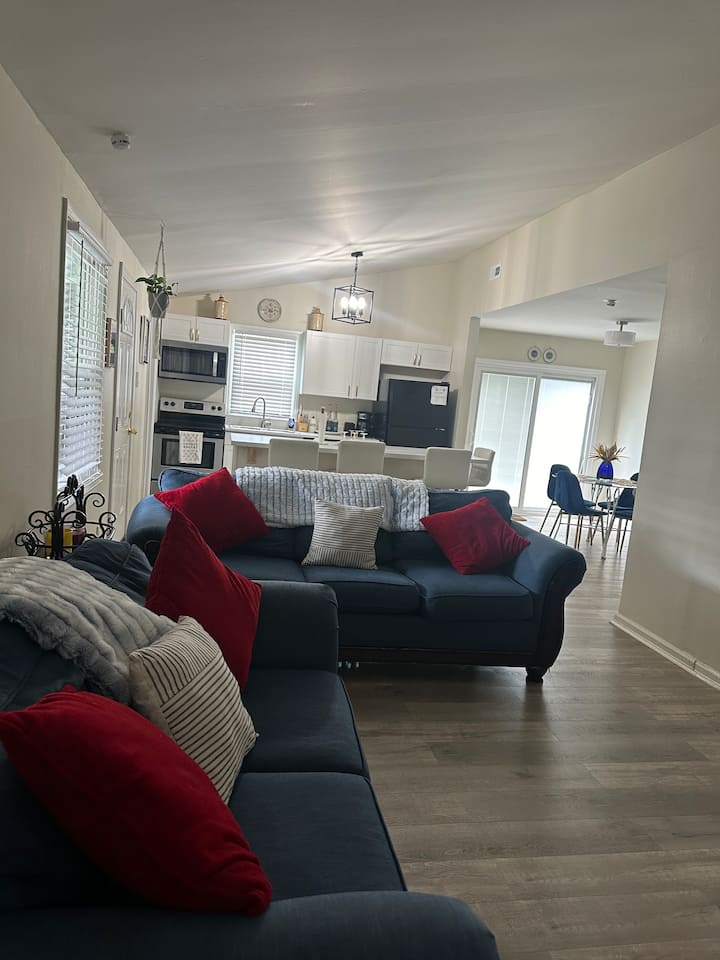 Beautiful Dream House - Wyndham, VA