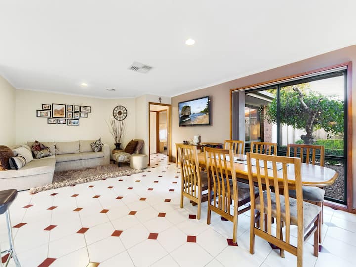 Nestle At Cranbourne North - Clyde North