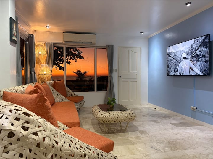 Bobby's Villa Beachfront, Paringao, La Union - La Union