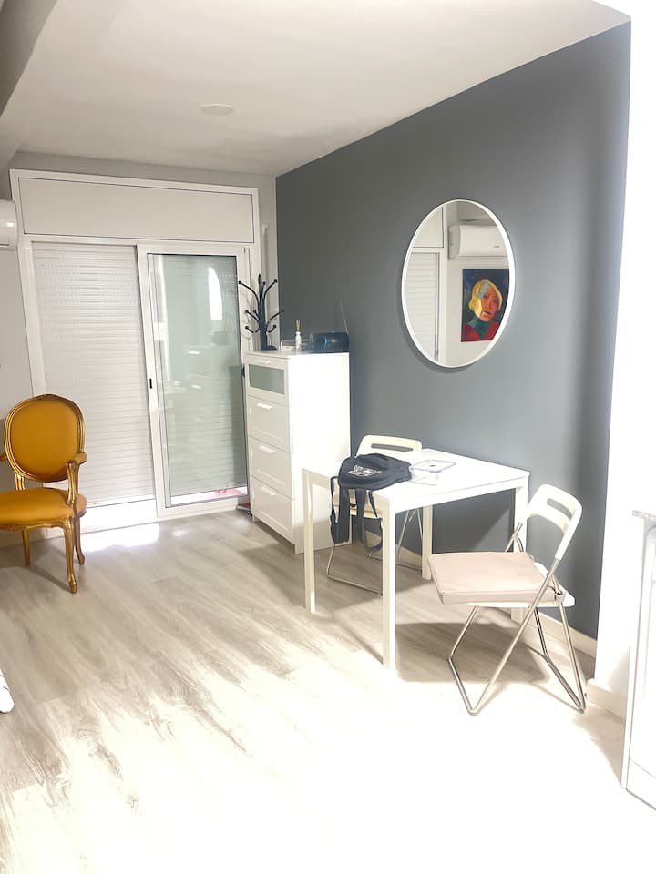 Acongedor Estudio - Palamós