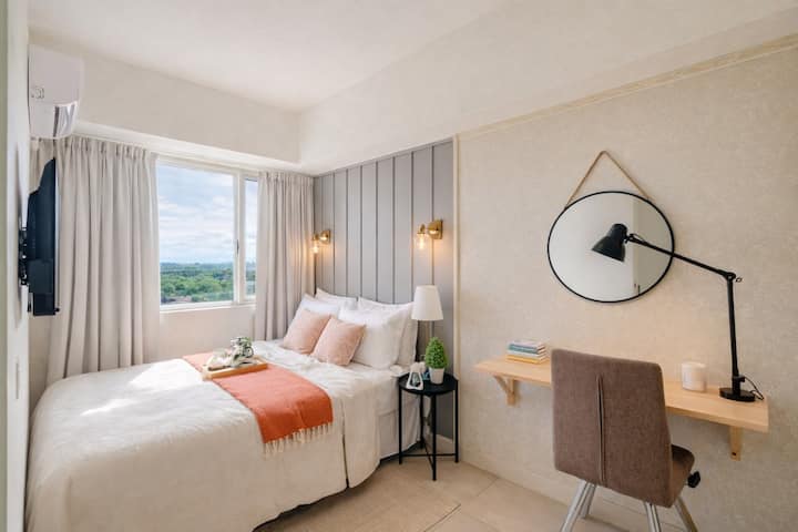 Central Family Stay@ Avida•300mbps•netflix•washer - Iloilo City