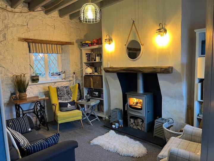 19th Century Grade Ii Listed 'Tilly’s Cottage' - Castlerock