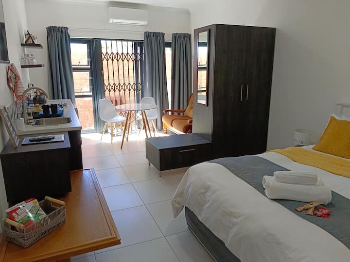 Rustic Dune - Savvy Spender | Walk In Shower - Jeffreys Bay