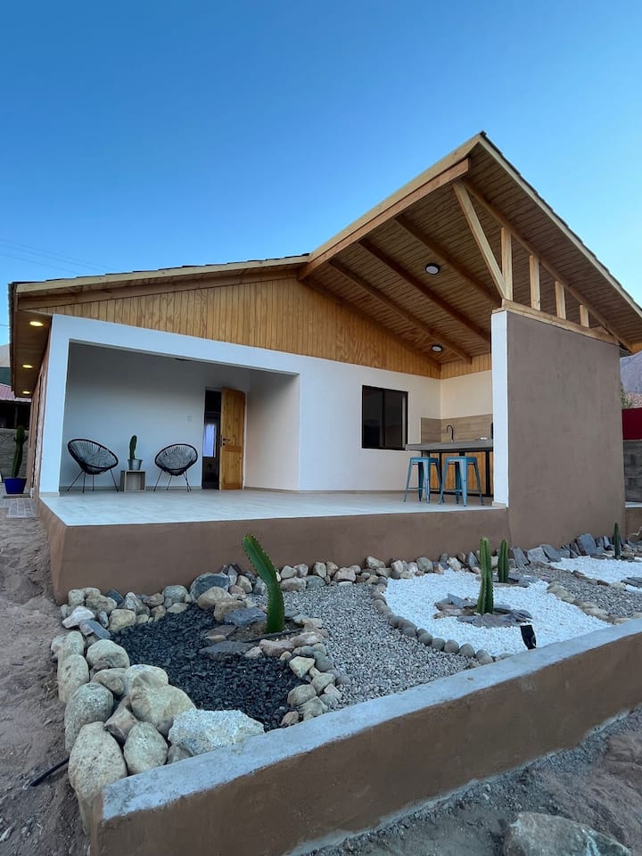 Cabaña Con Piscina Privada - Paiguano