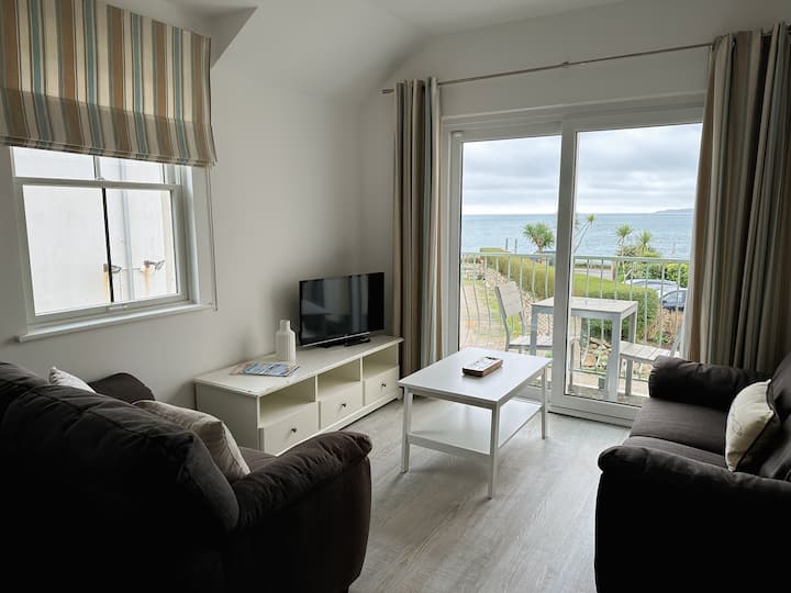 3 Bed, Sea View Falmouth Cottage - Free Parking - Falmouth
