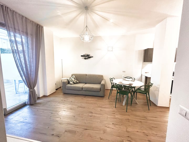 Brezza Suite - With Patio And Garden In The Center - Polignano a Mare