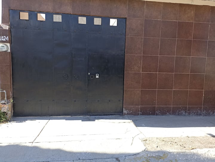 Casa Del Poniente/factura Si - Querétaro