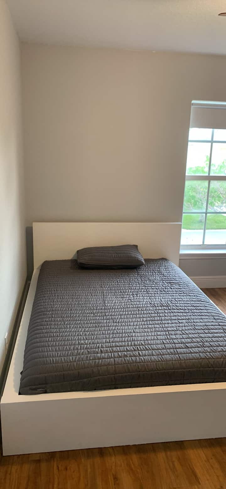 Tidy Room W/ Backyard And Canal - Miramar, FL