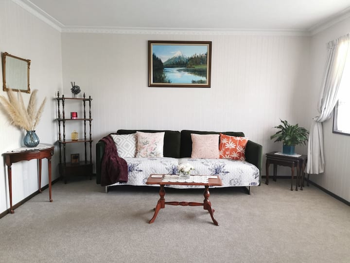 Bungalow In Riccarton - 웨스트 코스트
