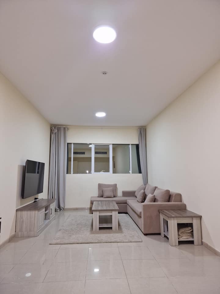 Spacious 2 Bed Al Khan Near Al Qasba - Sharjah