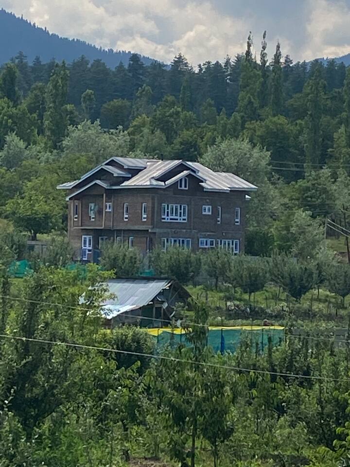 Surrounded By Snow Capped Mount. - Gulmarg