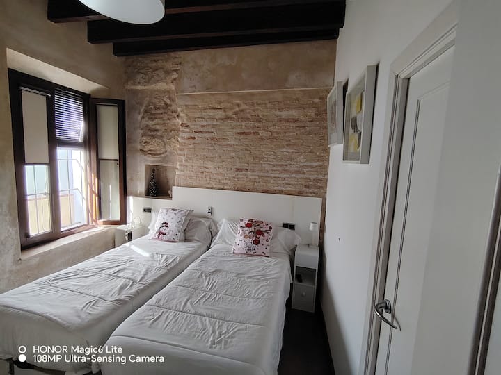 Casa En Pleno Corazón De La Ciudad De Lebrija. - Lebrija, España