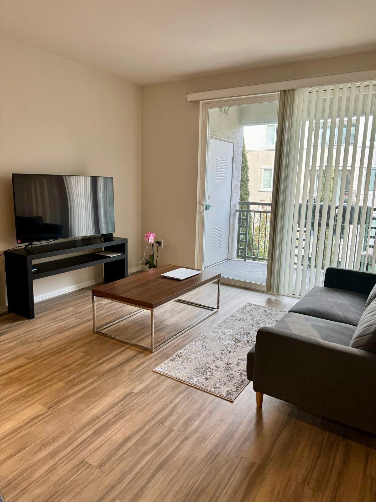 Los Angeles Apartment Vacation Rentals - California, United States | Airbnb