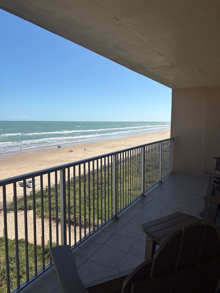 Direct Beach Ocean View Condo - South Padre Island, TX
