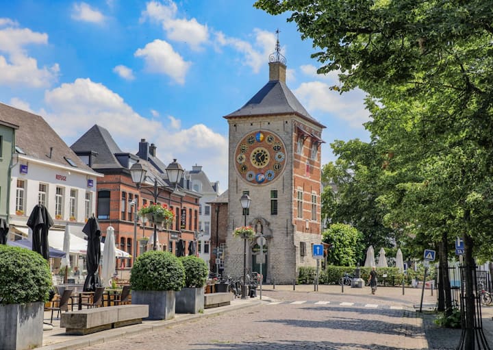 Green Oasis In Historic City Center Near Station - Lier