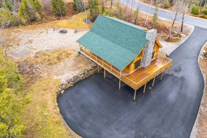 Flores Lodge - Lake Sunapee, NH