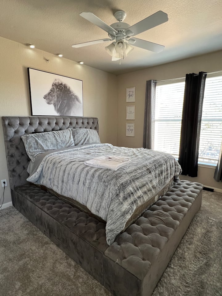 No Place Like Home ! - Highland Park, TX