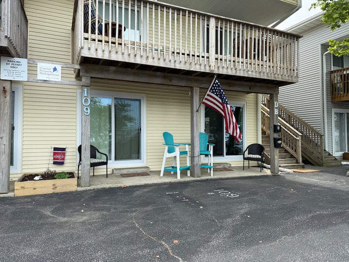 Professionally Cleaned 2br Condo - Sleeps 5 - Ocean Pines, MD