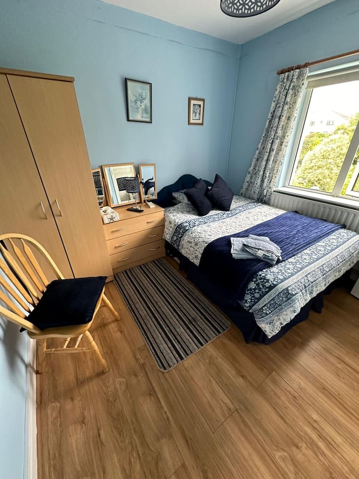 Oaklands Room 4 - Galway