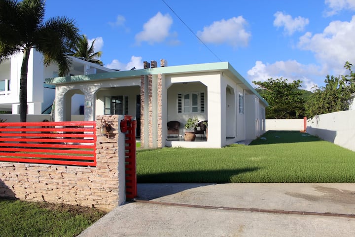 Villa Ensueño Casa Para 10 En La Playa De Patillas - Puerto Rico