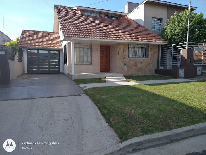 Chalet En Punta Mogotes - Mar del Plata