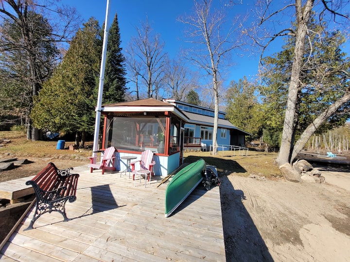 Waterfront Cottage - Kawartha Lakes