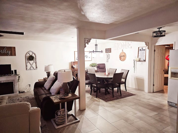 The Modern Farmhouse - Indio