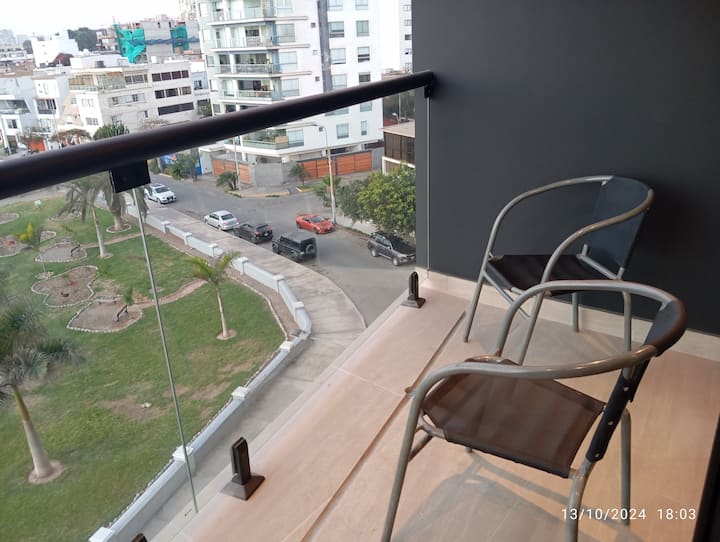 Seaview First Row Ocean Apartment Near Barranco - Lima