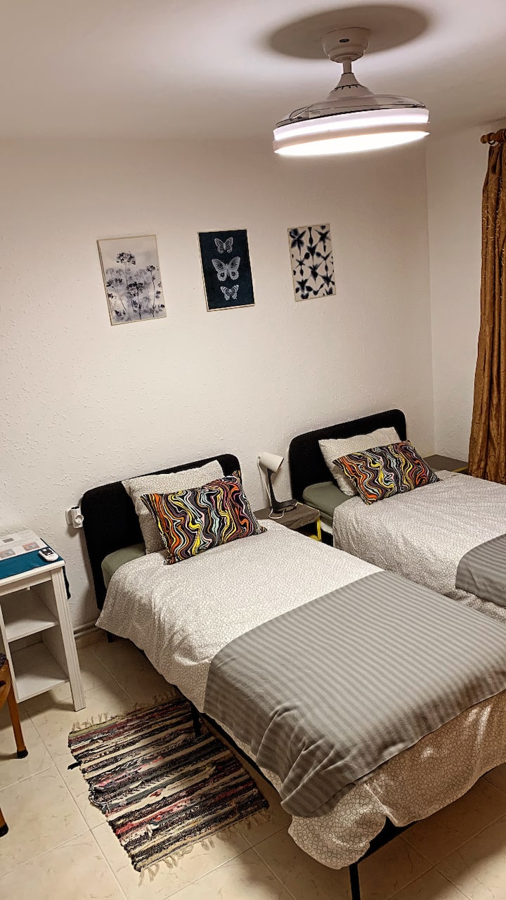 “Girona” Room In The Center. 800 M. To The Beach - Lloret de Mar
