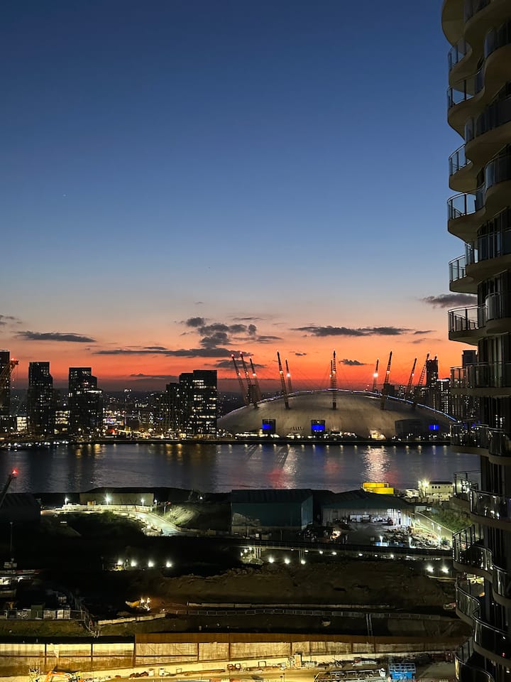 Luxury Onebedroom Flat With View - London