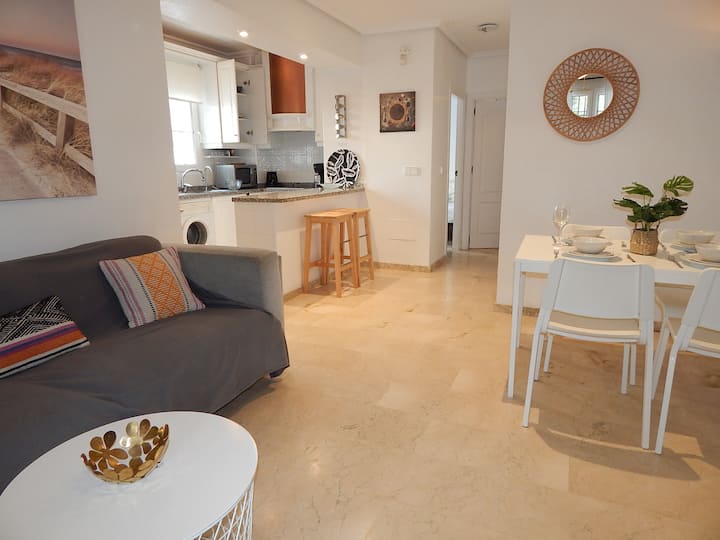 Stylish Apartment, Peaceful Setting In Los Dolses - La Zenia