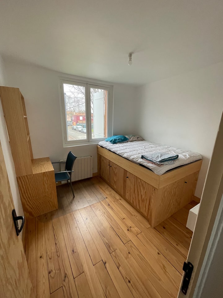 Chambre Meublée En Colocation - Bordeaux