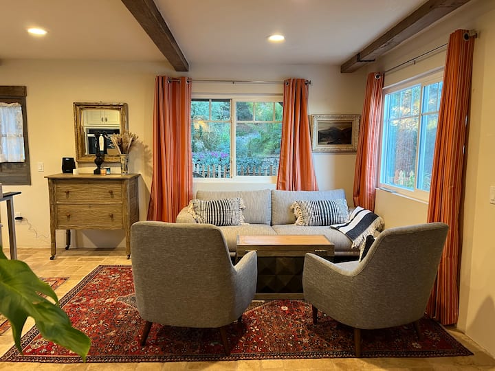 Sweet Suite Escape - San Marcos, CA