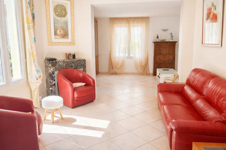 Le Coquelicot - Centre - 8 Personnes - Parking - Le Mans