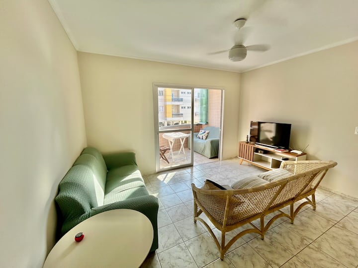 Apartamento Familiar No Balneário Junara/matinhos. - Matinhos