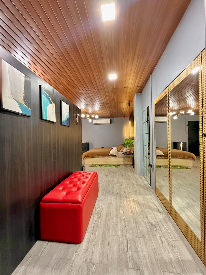 R Peak Suite Near Ph Arena - Marilao