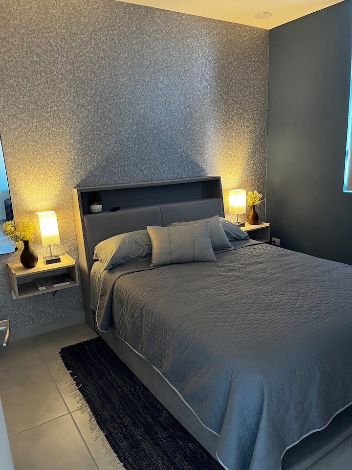 712 Depto Vista Al Cerro De La Silla En Monterrey - Monterrey