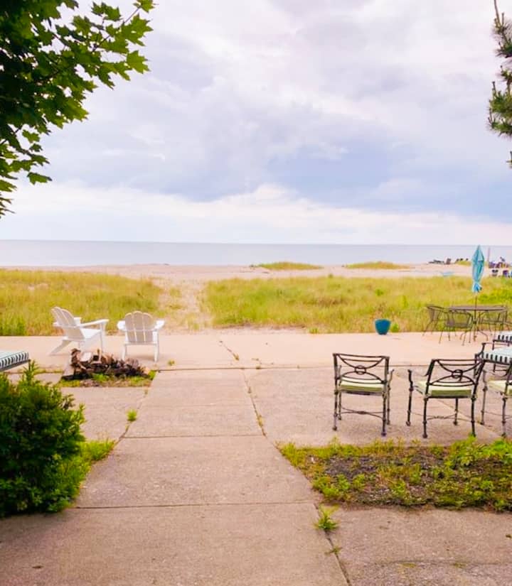 Private, Beachfront Paradise! - Stratford, CT