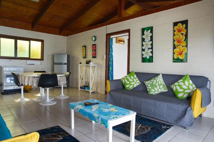 Puretu's Beachfront House 2 - Cook Islands