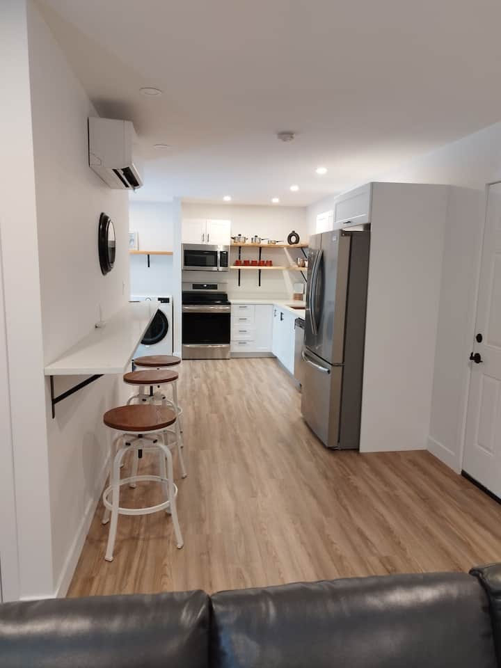 2 Bedroom Detached Shop Suite With Pickleball - Chilliwack