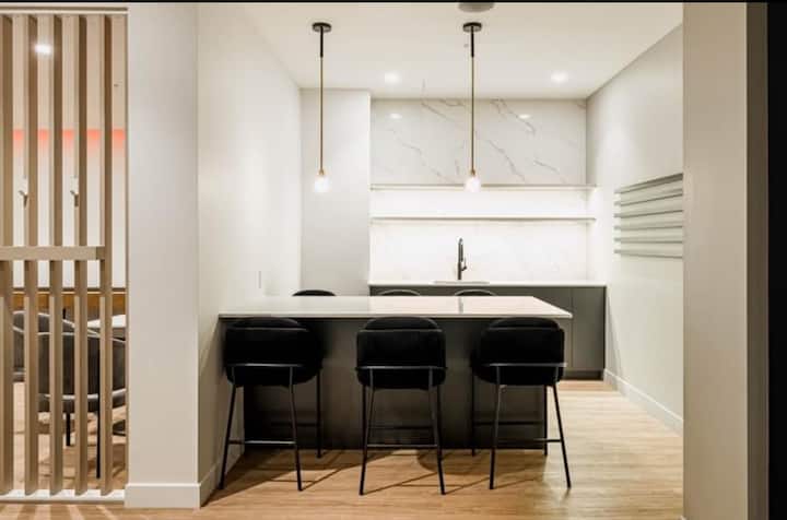 Condo Moderne - Laval, 15 Min De Montréal - Laval