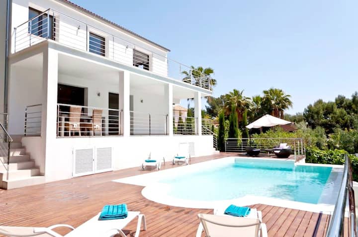 Spacious 6 Bed In Costa Den Blanes - Palma