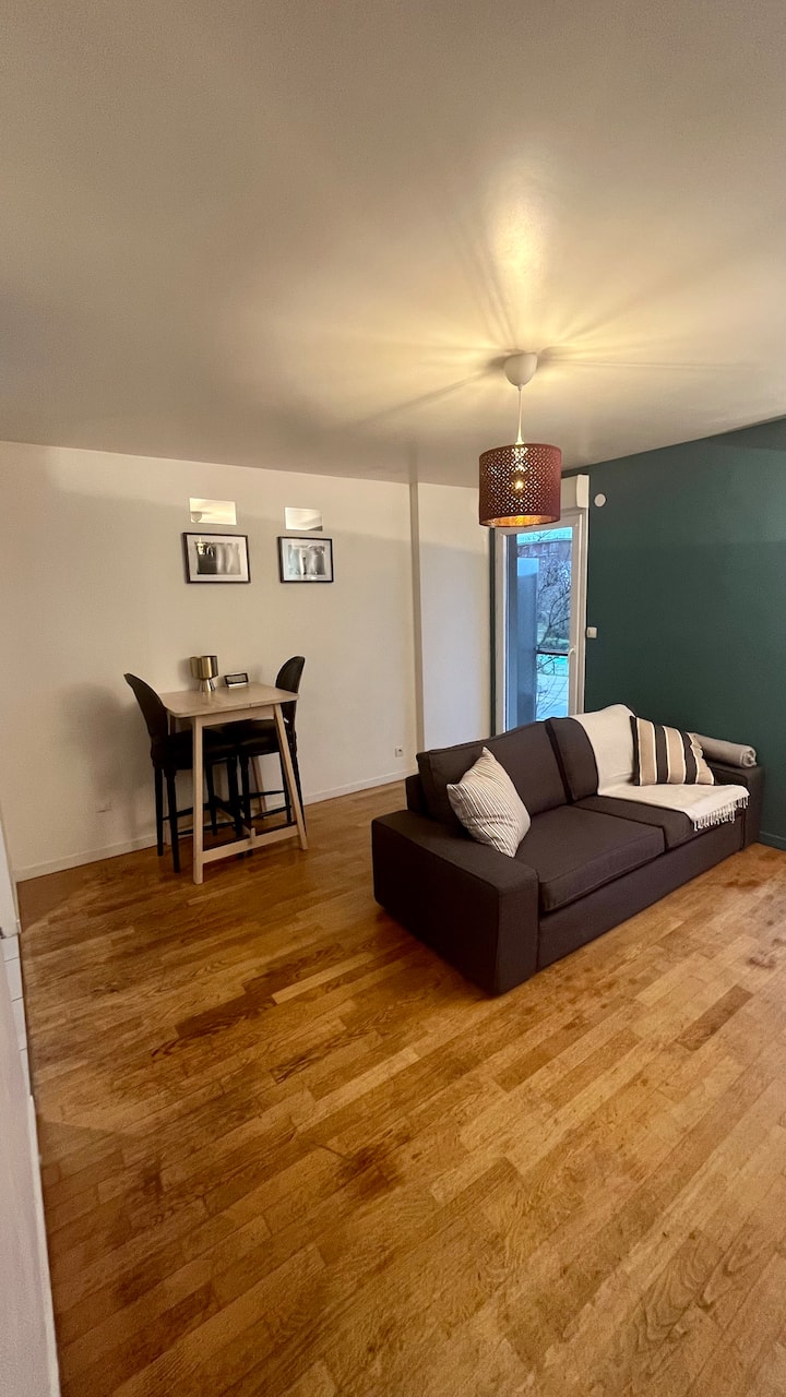 Ravissant T2 Au Calme & Lumineux - Terrasse/balcon - Porte de Paris, Saint-Denis