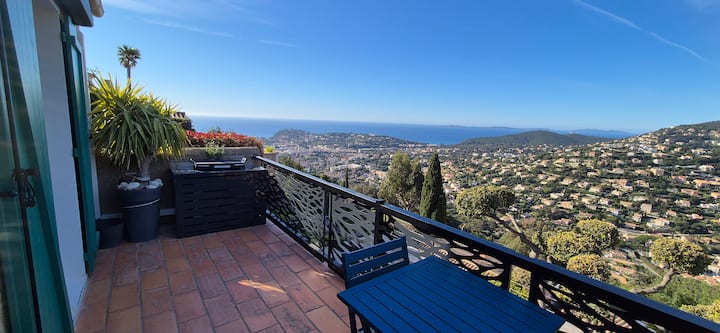 Appart T2  Terrasse Et Vue Mer - Cavalaire-sur-Mer