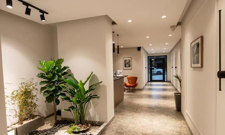 Av. Arce Frente Embajada U.s.a. Departamento - La Paz