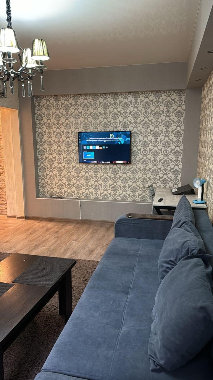 Cozy 1+1, Bishkek Park Mall, Ac,wifi, Netflix, Tv - Bishkek