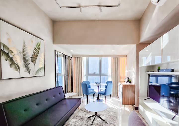 Luxestaysmnl Stylish 2br Netflix,400mb Pool Uptown - Taguig
