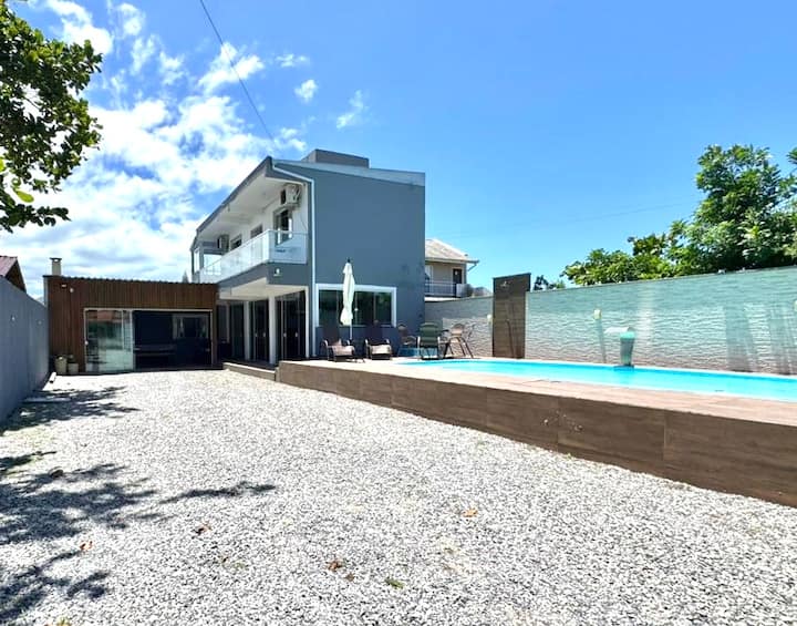 Casa Com Piscina A 500m Da Praia Do Mar Aberto - Florianópolis