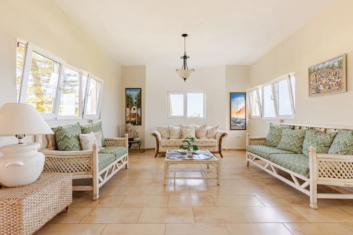 Bentley Villa - Dominican Republic